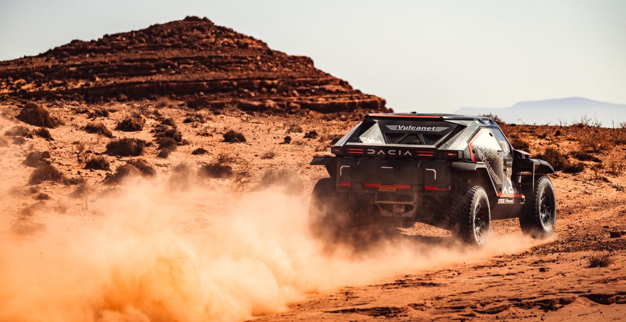 How difficult is a Dakar car to drive? – DirtFish