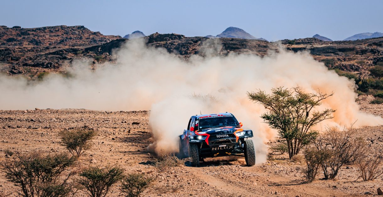Another new Dakar leader as Loeb stages comeback – DirtFish